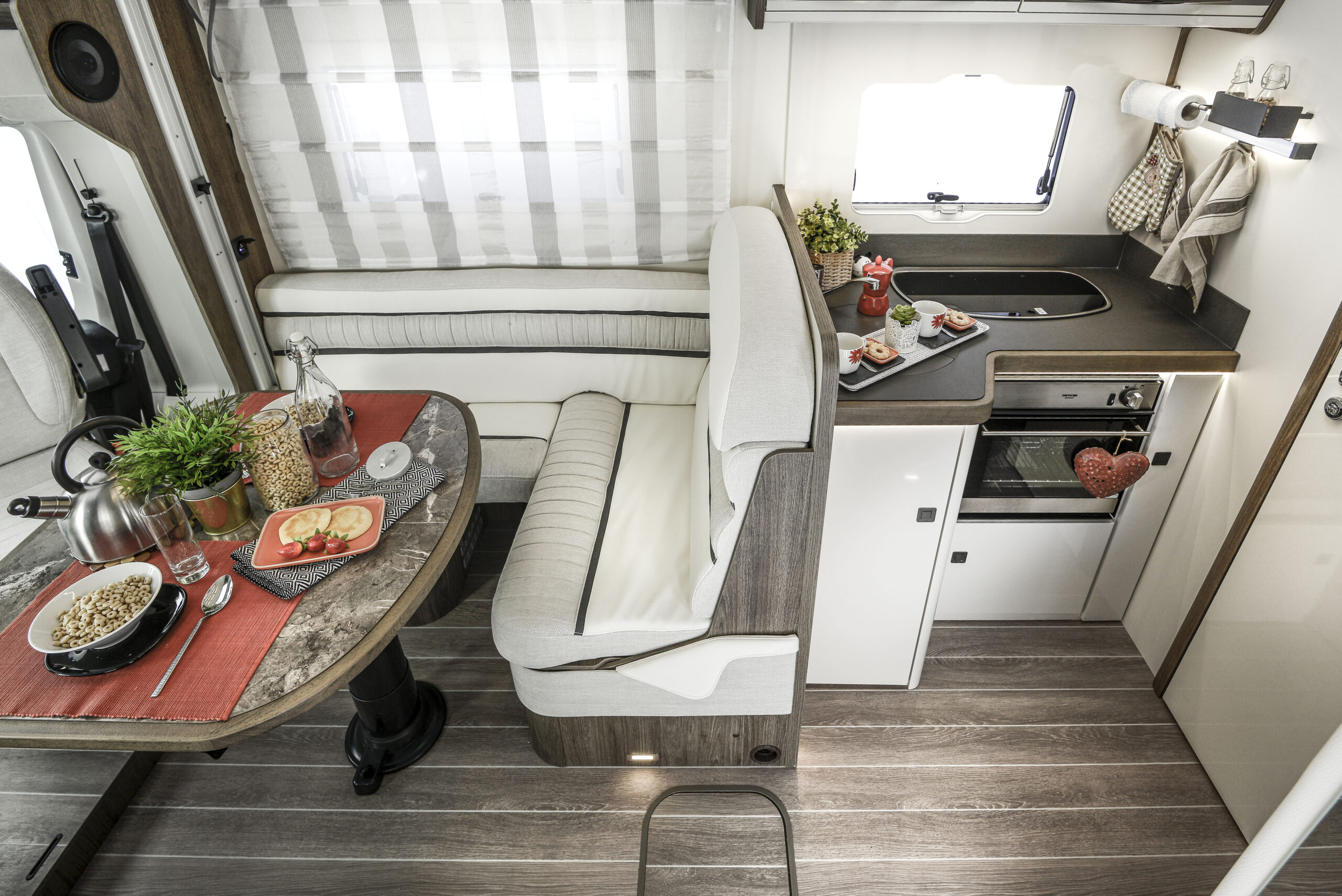 T-Line 590 - RollerTeam UK