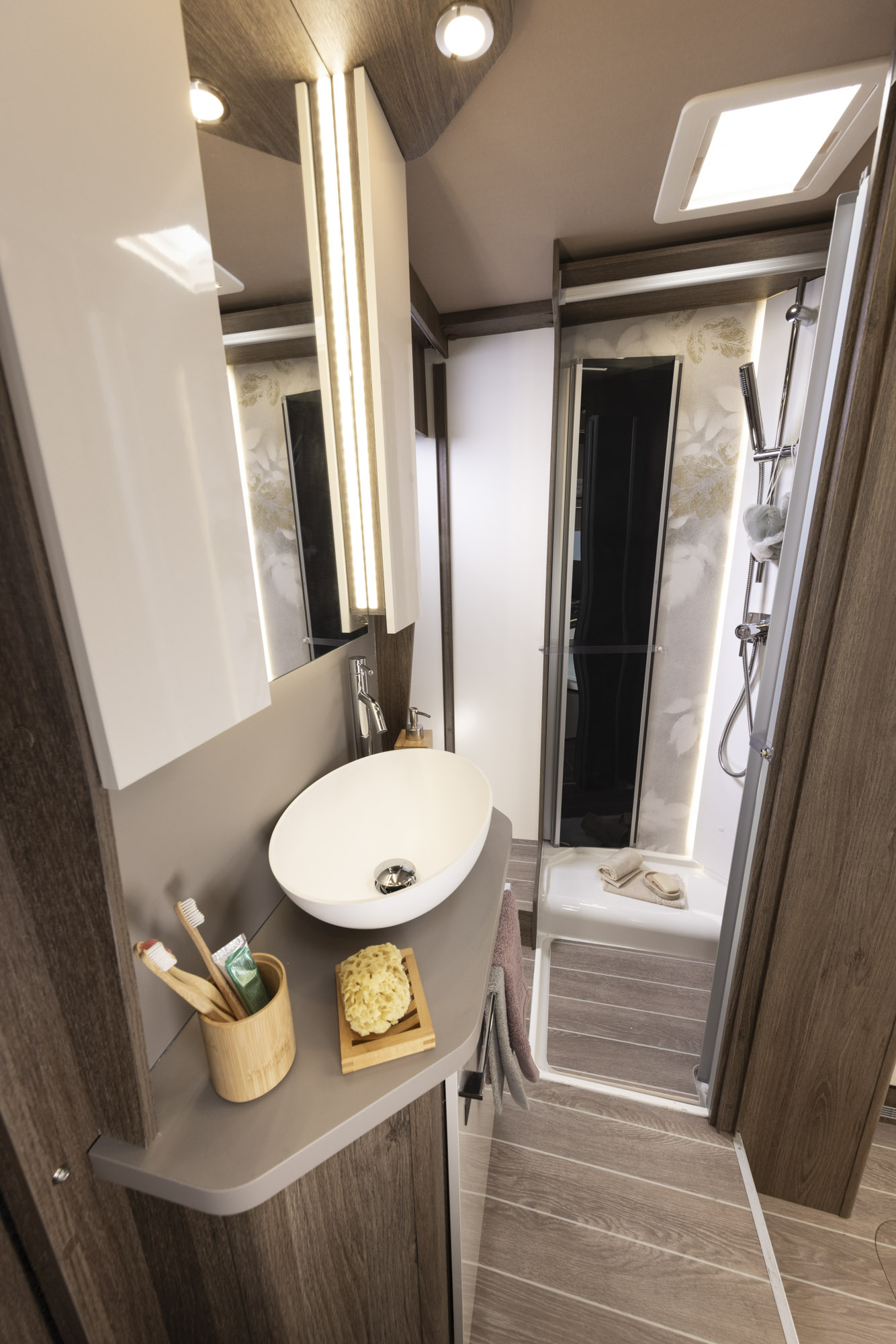 T-Line 740 - RollerTeam UK